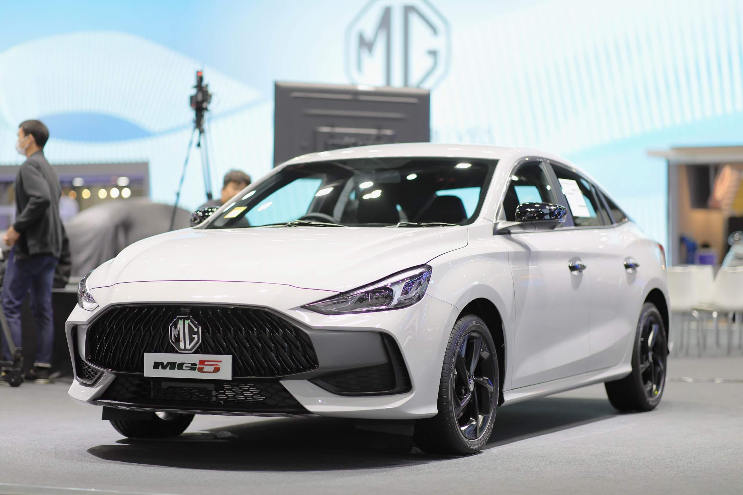 MG5 (Custom) - techhub