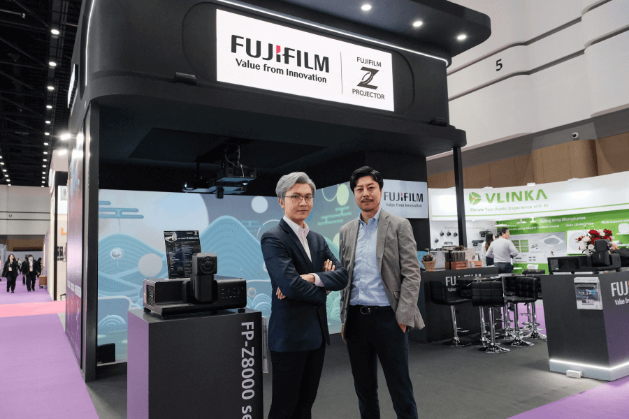 ฟูจิฟิล์ม เผยโฉมนวัตกรรมโปรเจคเตอร์ “Fujifilm FP-Z8000” ในงาน Infocomm ...