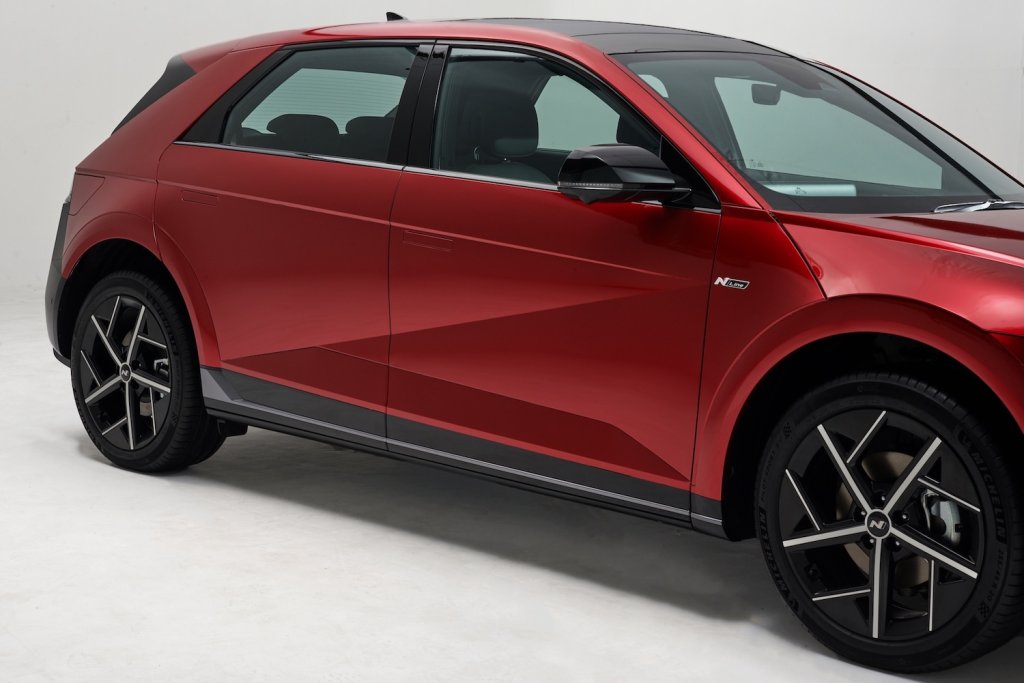 ฮุนได เพิ่มไลน์อัปอีวีใหม่ “The New IONIQ 5 N Line” Spark your drive. เติมตัวตนที่ใช่ ด้วยชุด ...